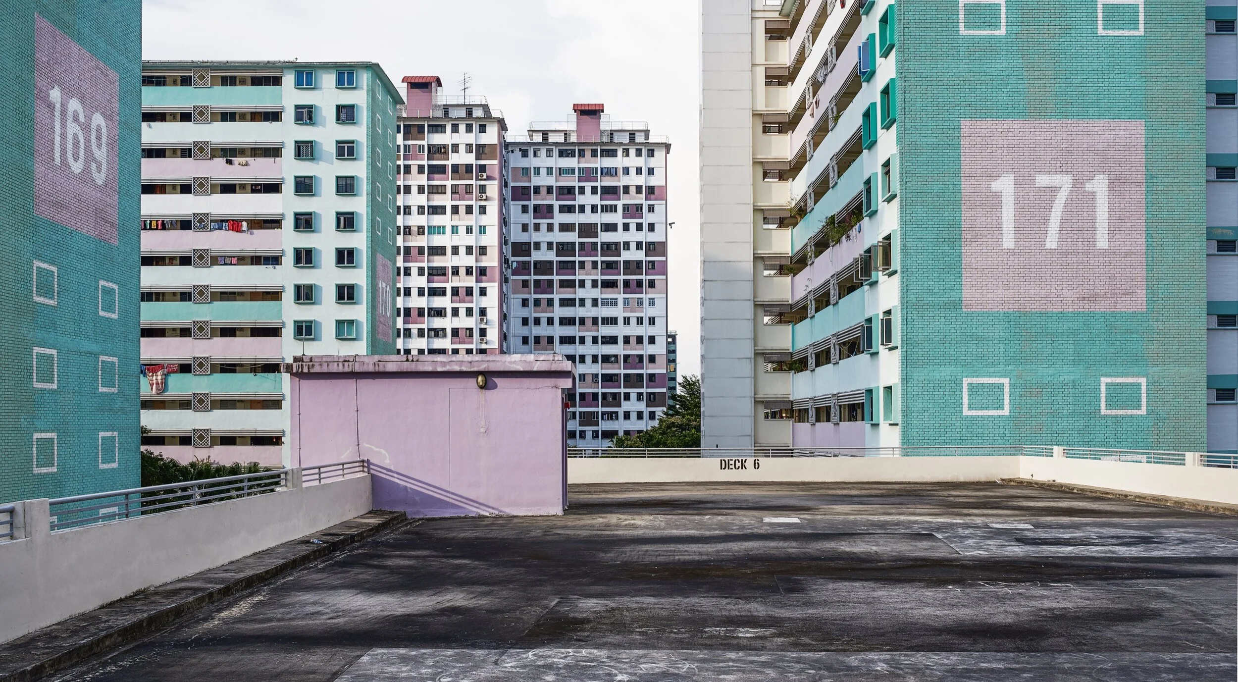 Architectural Photography of Singapore's Colorful Modernist HDB ...