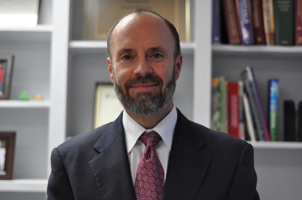 Our Instructors — Dr Damian Folch