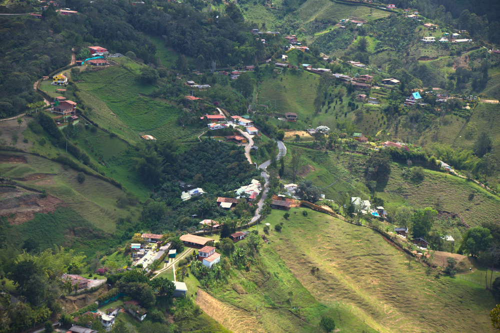 Exploring Guatapé, Colombia: A Guide to Colorful Streets and the Famous ...