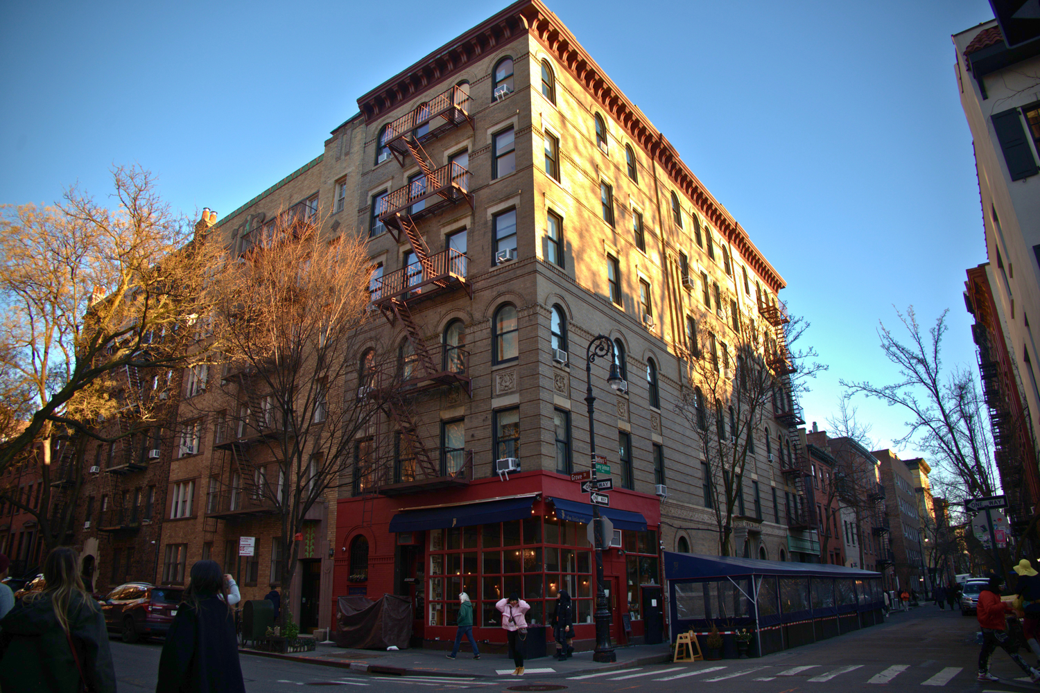 Your NYC Bucket List: Must-See Neighborhood Highlights — The Scenic ...