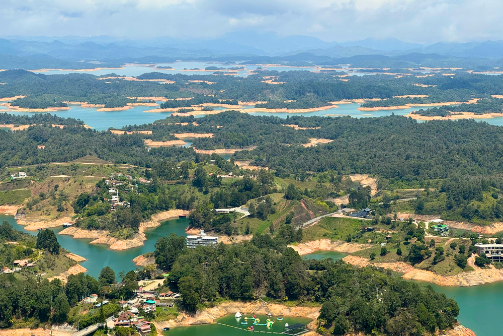 Exploring Guatapé, Colombia: A Guide to Colorful Streets and the Famous ...