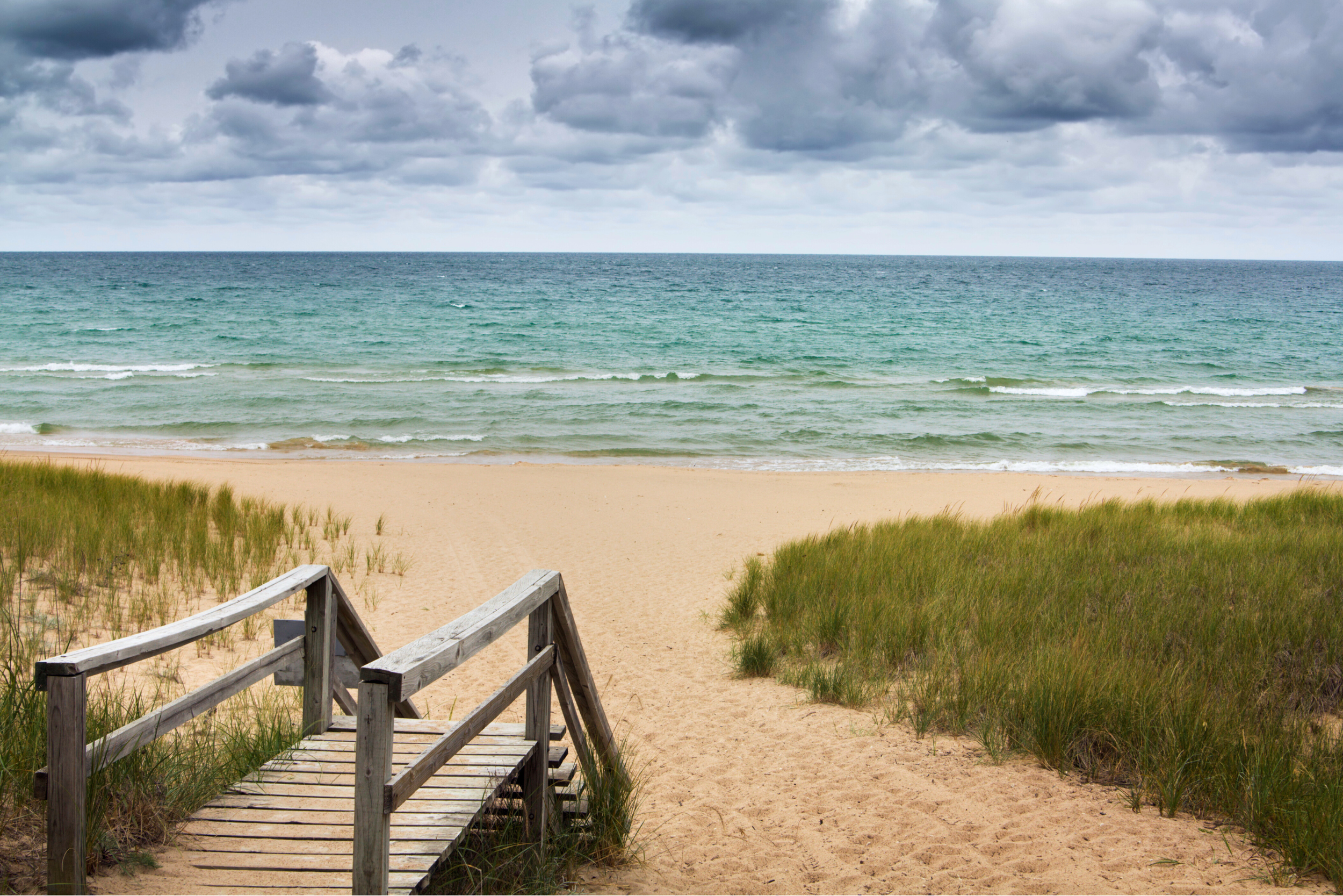 Midwest Getaways (Top Places to Visit): Small Towns, Scenic Routes, and ...