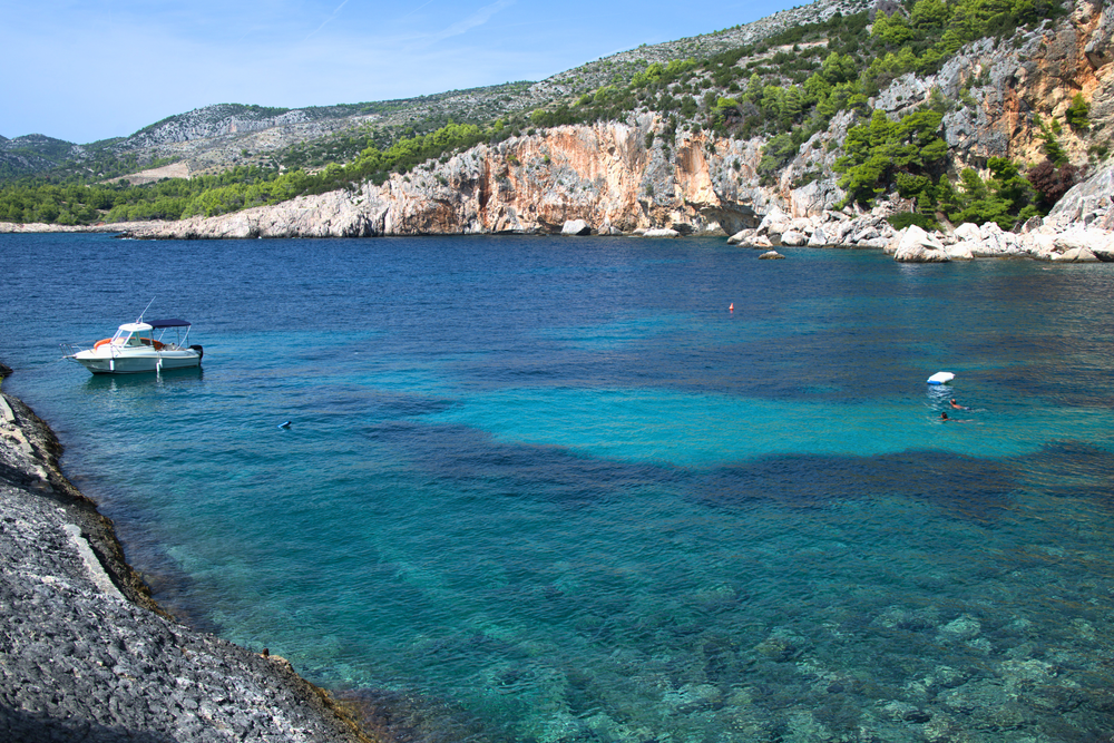The Ultimate Guide to Solo Travel: Tips, Recommendations, and Insights ...