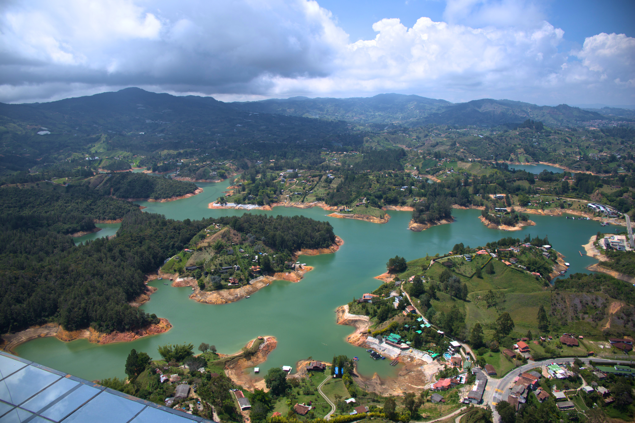 Exploring Guatapé, Colombia: A Guide to Colorful Streets and the Famous ...