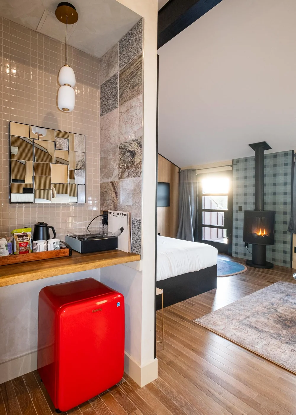 Boutique Motel Rooms in the Hudson Valley - Red Hook, NY | Reclaimed ...