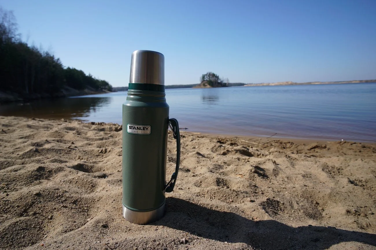 Stanley Classic Legendary 1-Litre flask in Hammertone Green review ...