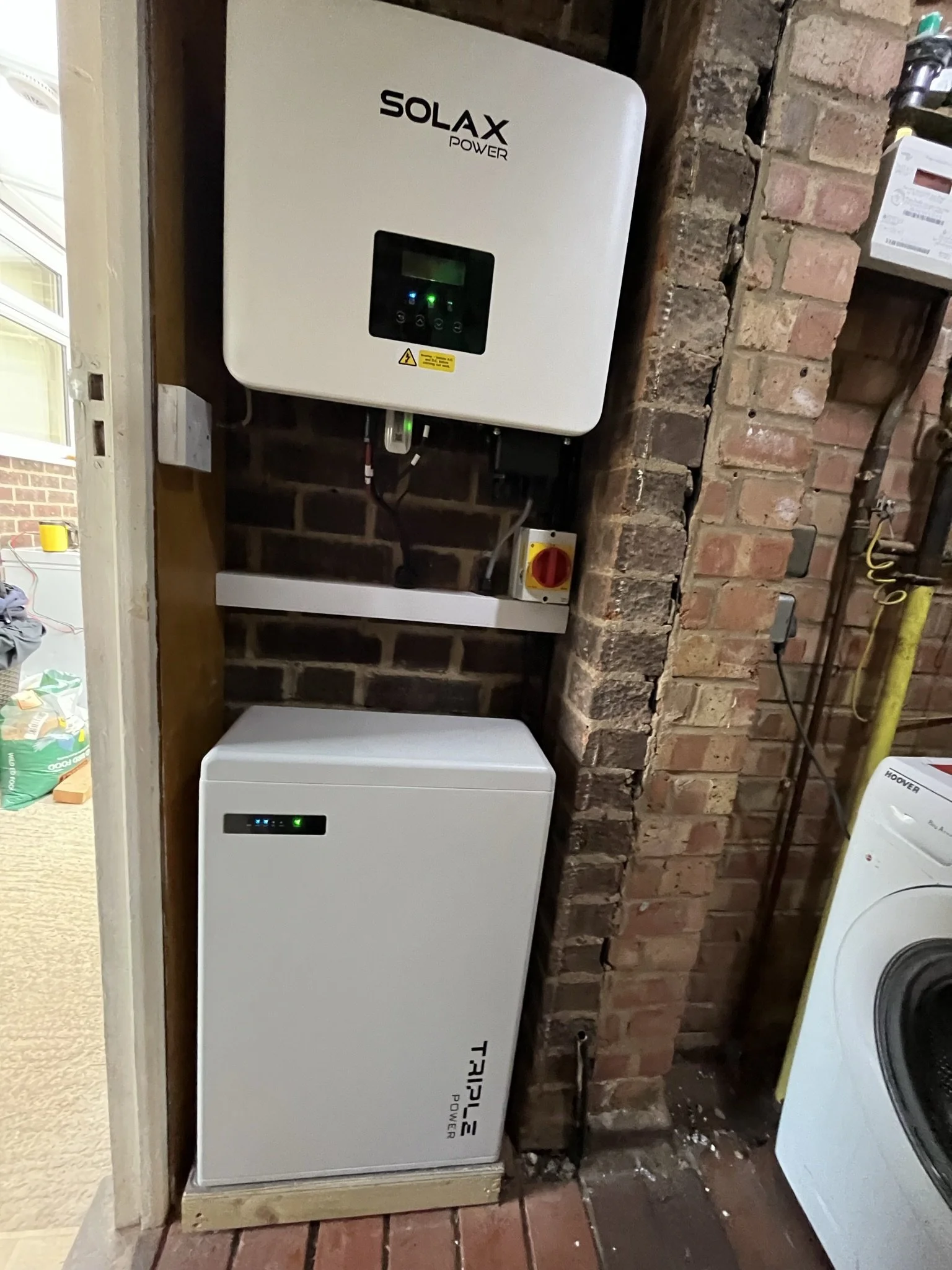 5.8kWh Battery Retrofit — Solr