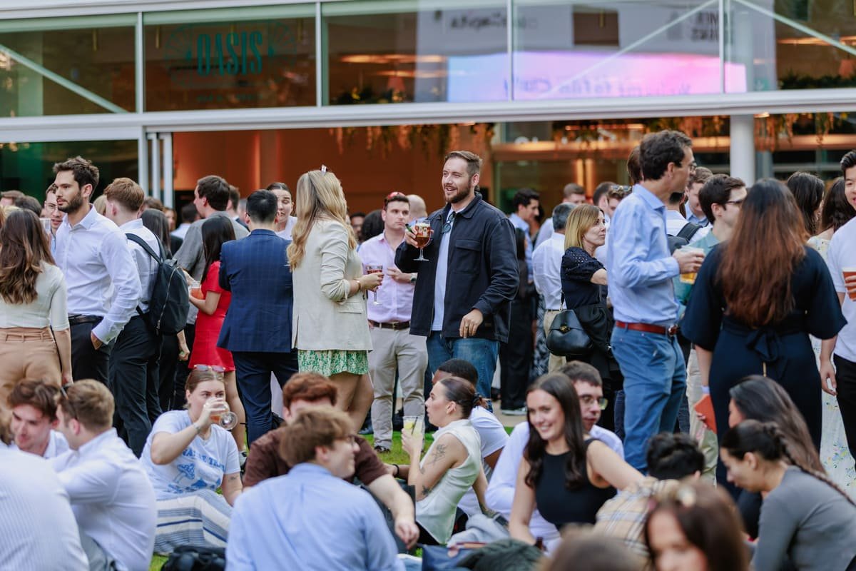 Rooftop Bar in Canary Wharf | London — OASIS BAR & TERRACE
