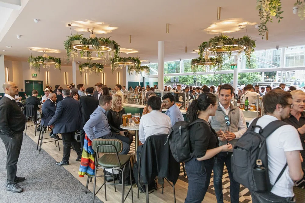Rooftop Bar in Canary Wharf | London — OASIS BAR & TERRACE