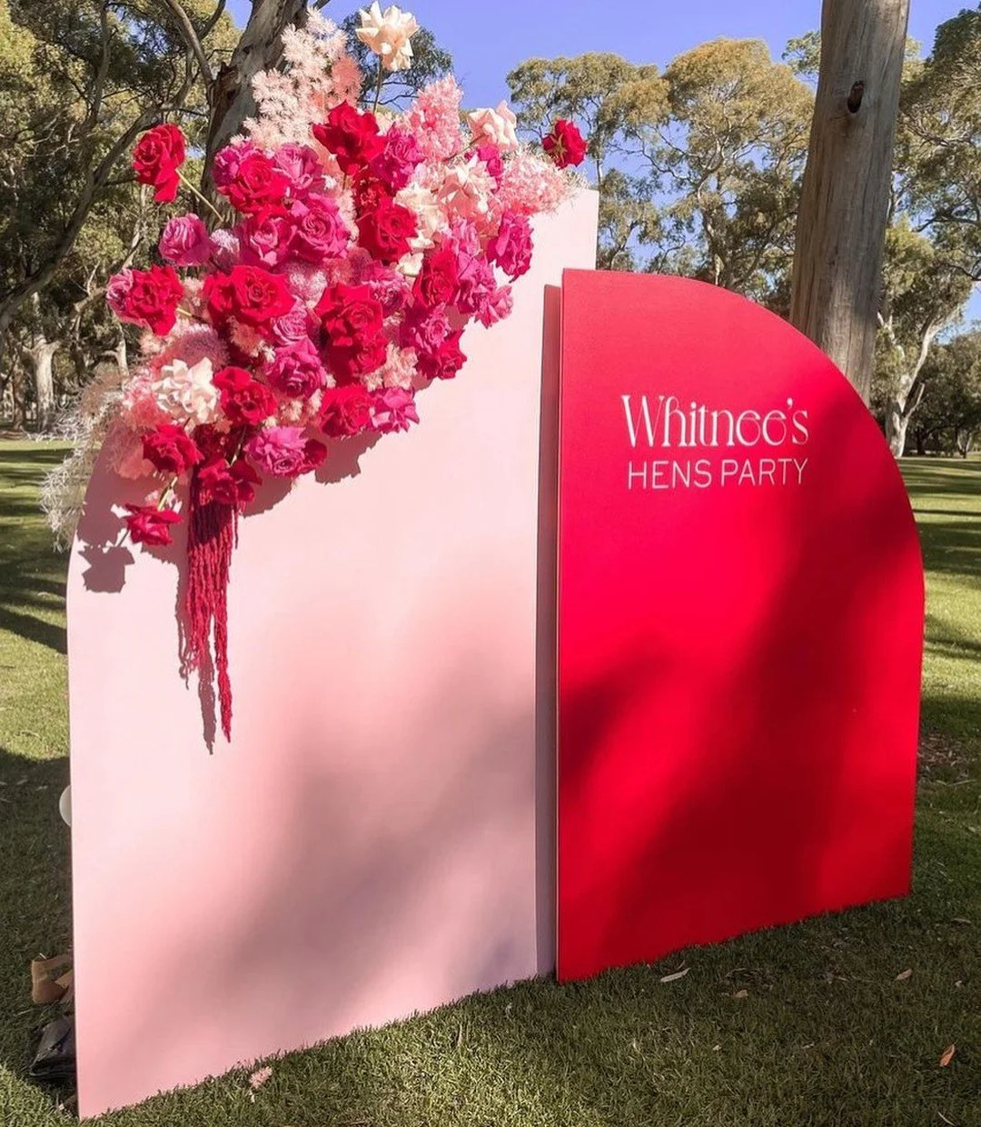 Square Ripple Backdrop + Arch Set — Luxe Events