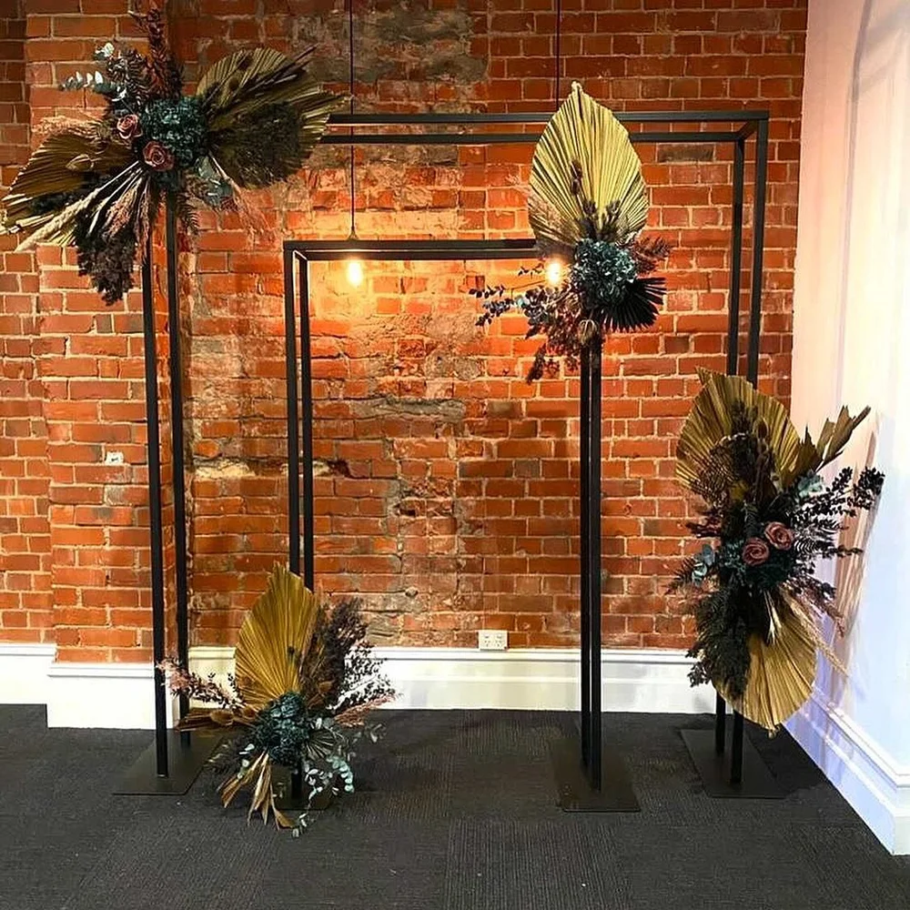 Gloss Arch Set — Luxe Events