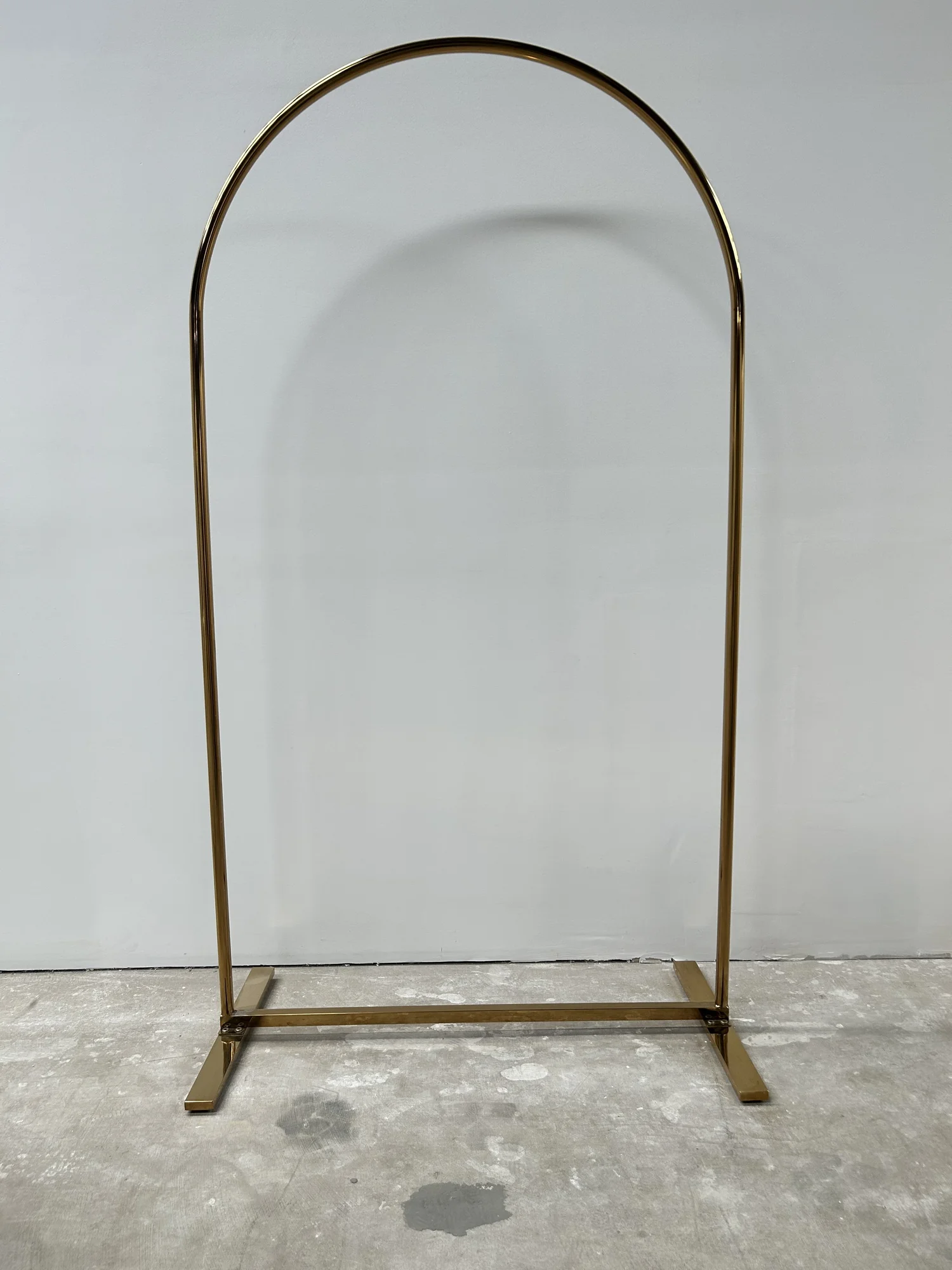 Gold Metal Arch Set — Luxe Events