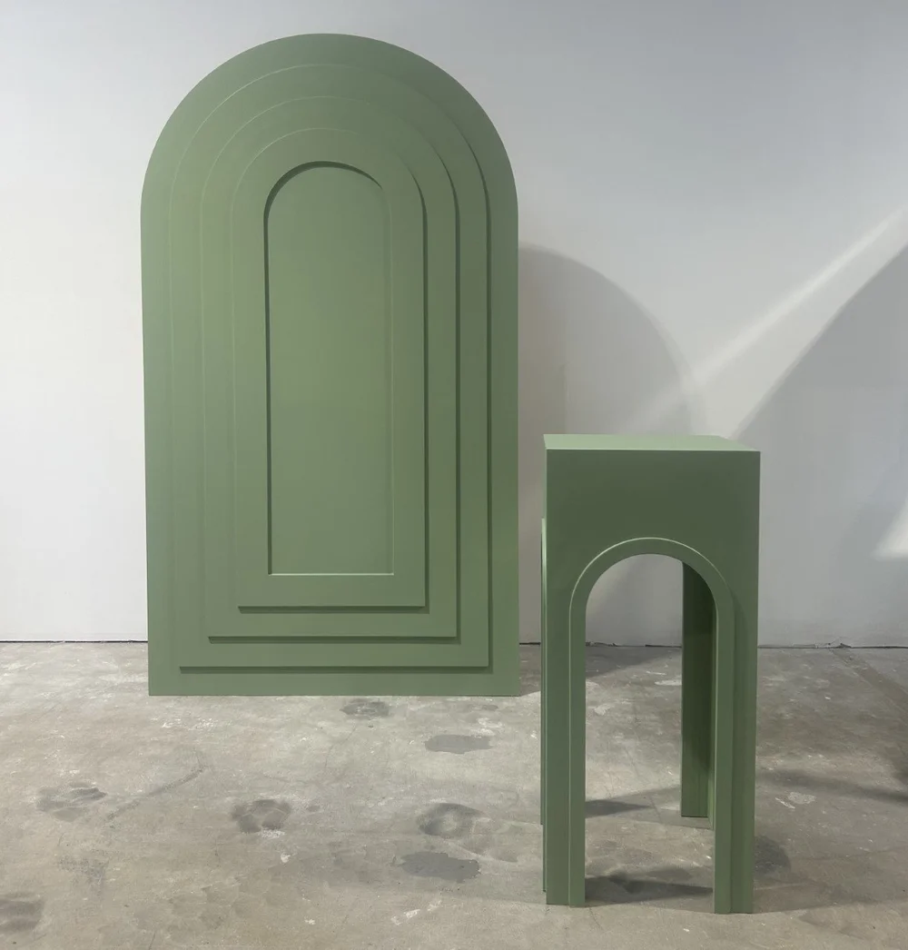 White Ripple Plinth Set — Luxe Events