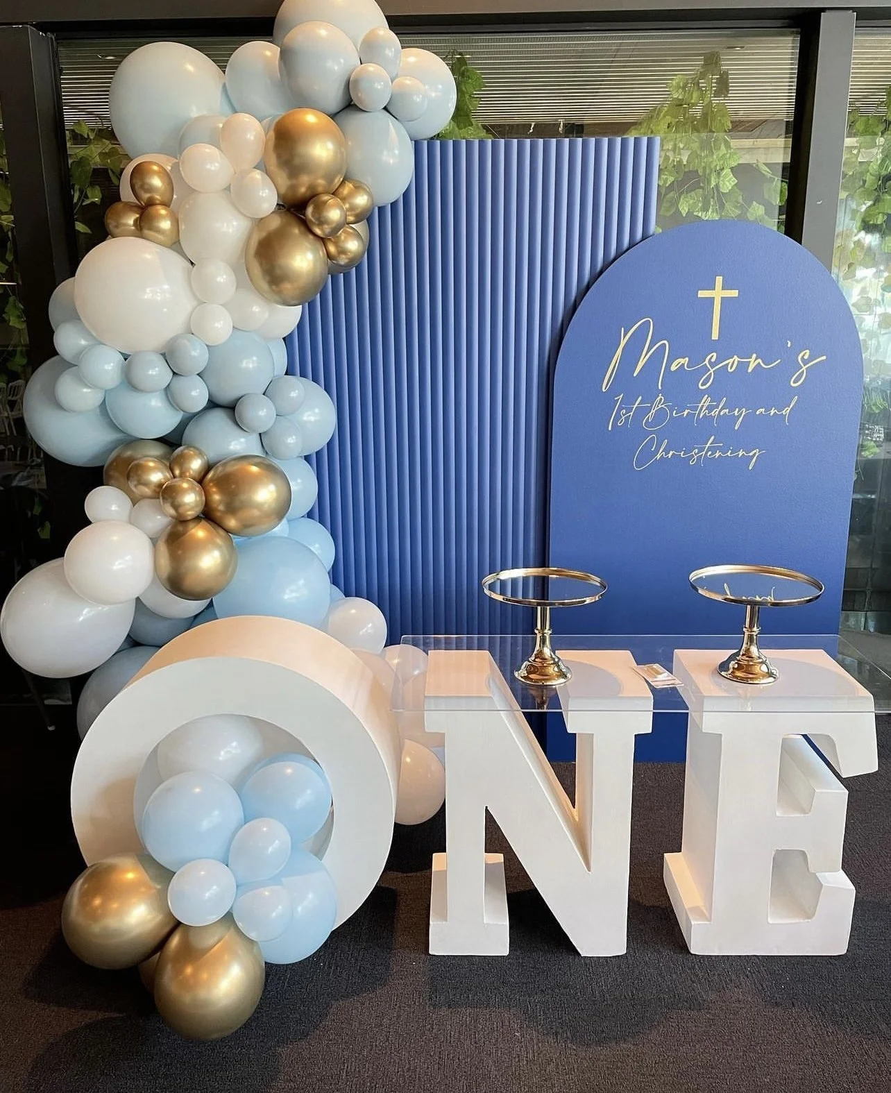Square Ripple Backdrop + Arch Set — Luxe Events