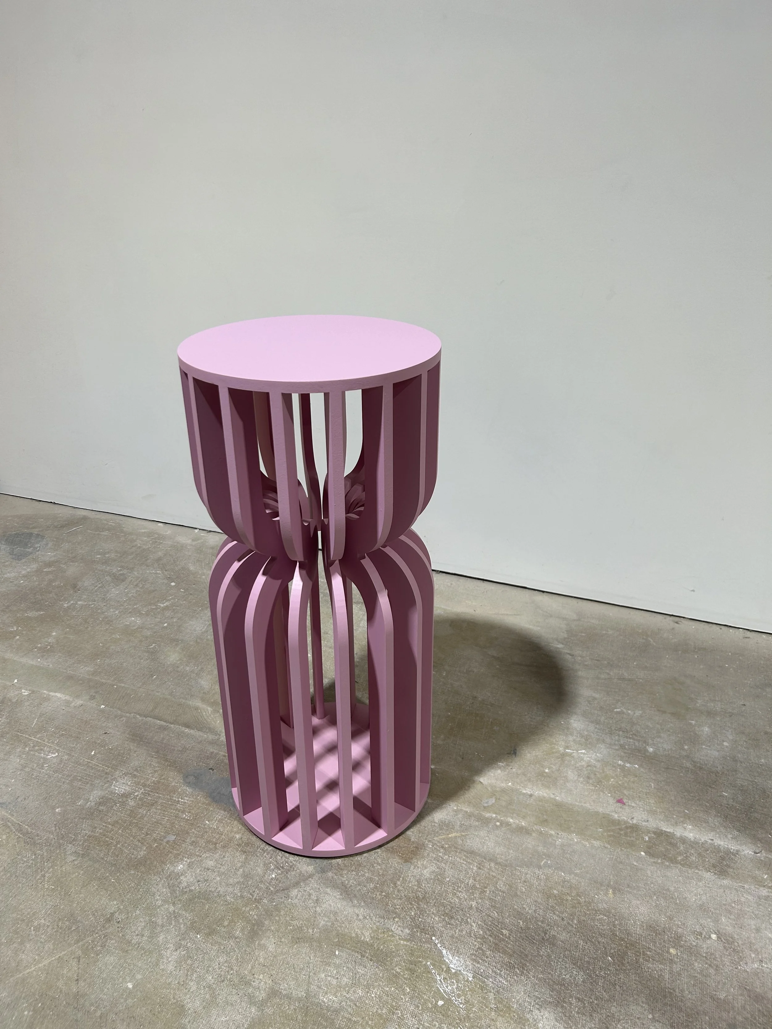 Ripple Textured Plinth — Luxe Events