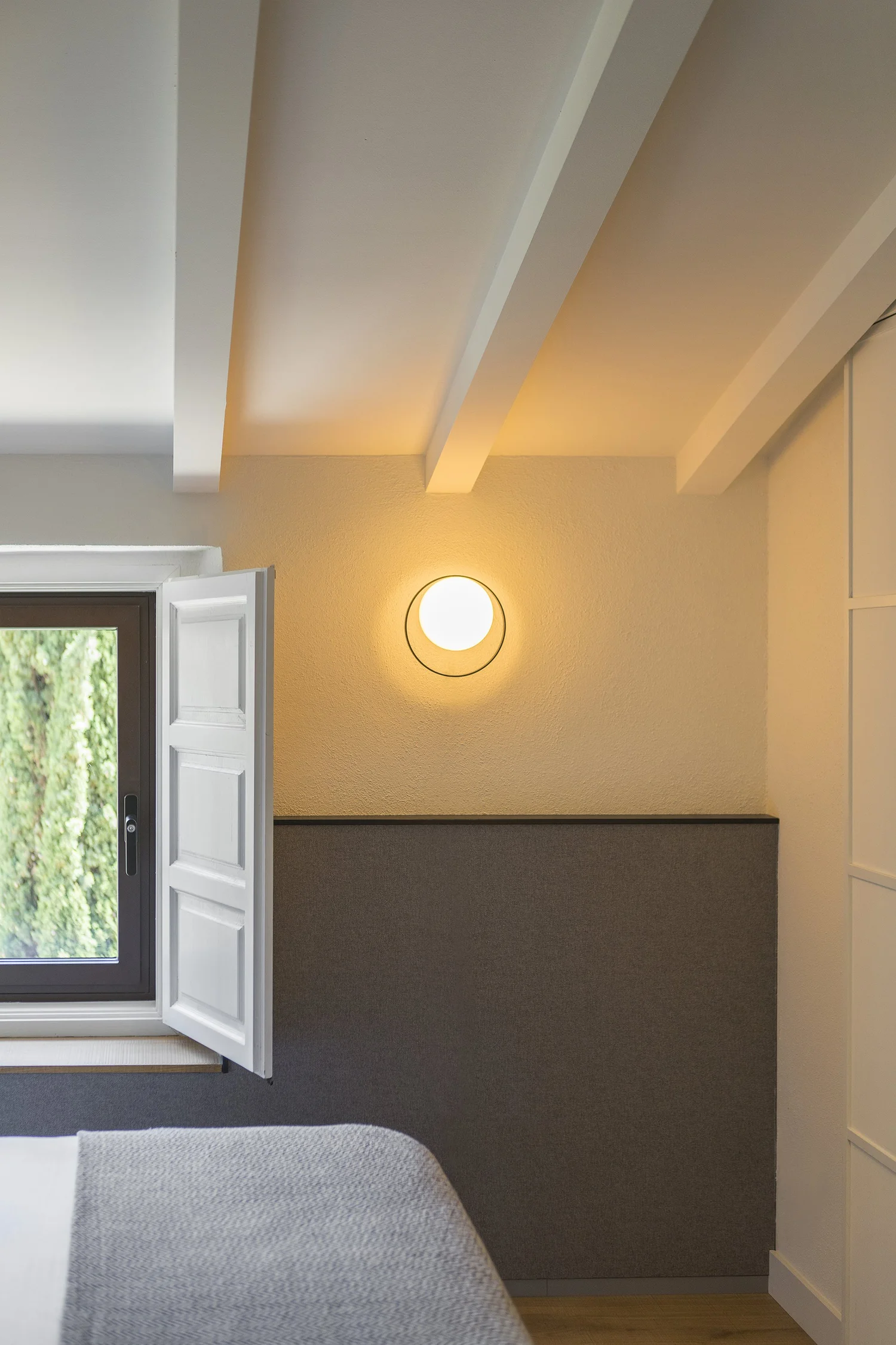 Outdoor Wall Sconce Black CIRC A-3720X by Estiluz — estiluz
