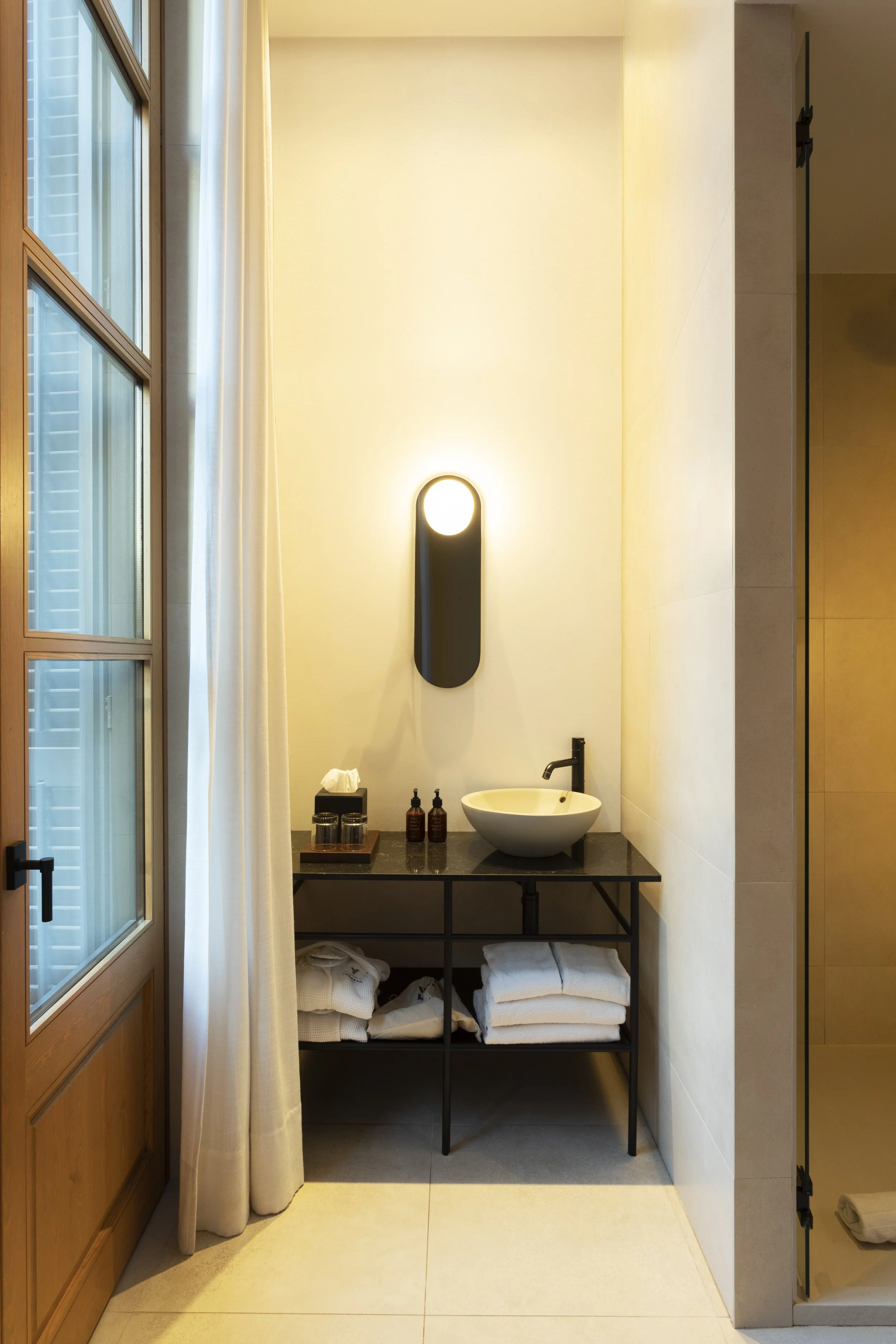 Outdoor Wall Sconce Black CIRC A-3720X by Estiluz — estiluz