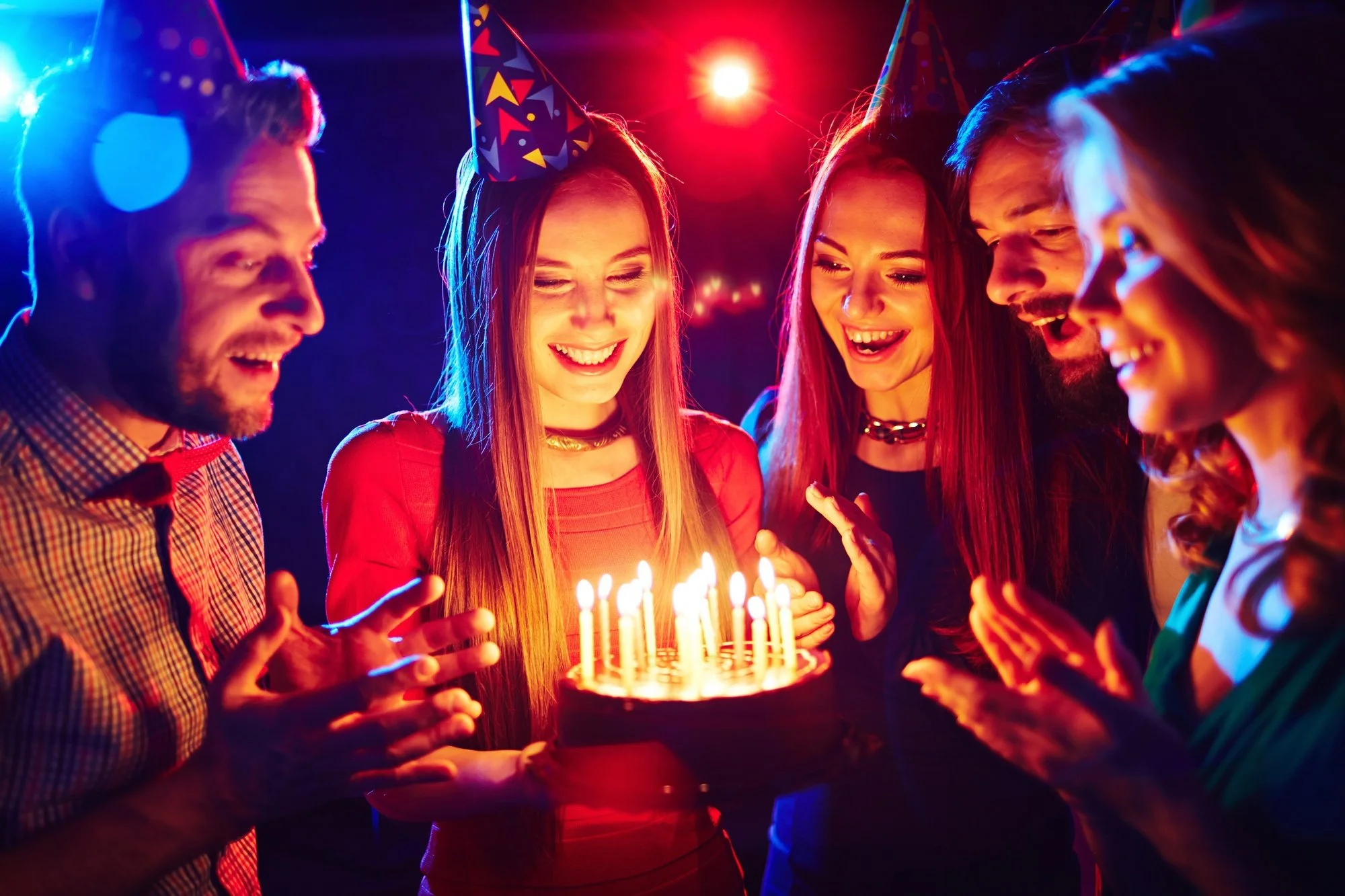 Exklusives Geburtstags-Arrangement mit tollem Buffet — CHIQUE und ...