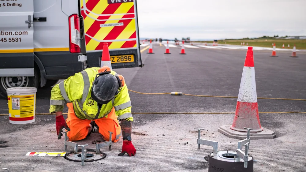 airfield-ground-lighting-projects-and-services — LAML