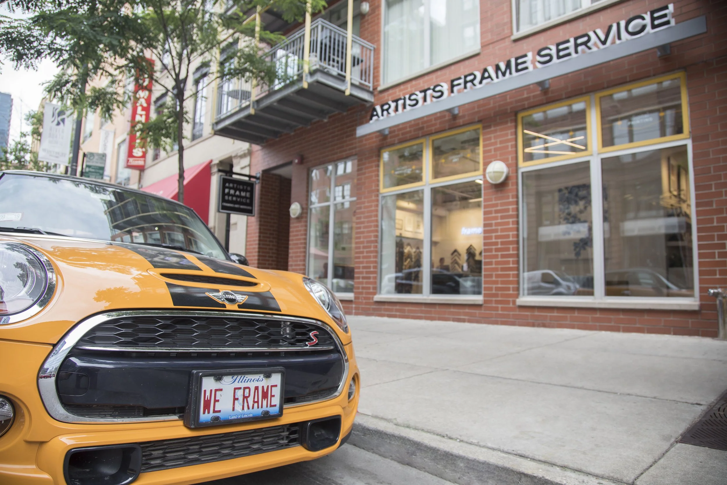 Chicago Frame Shop | Custom Picture Framing Store | Artists Frame Service