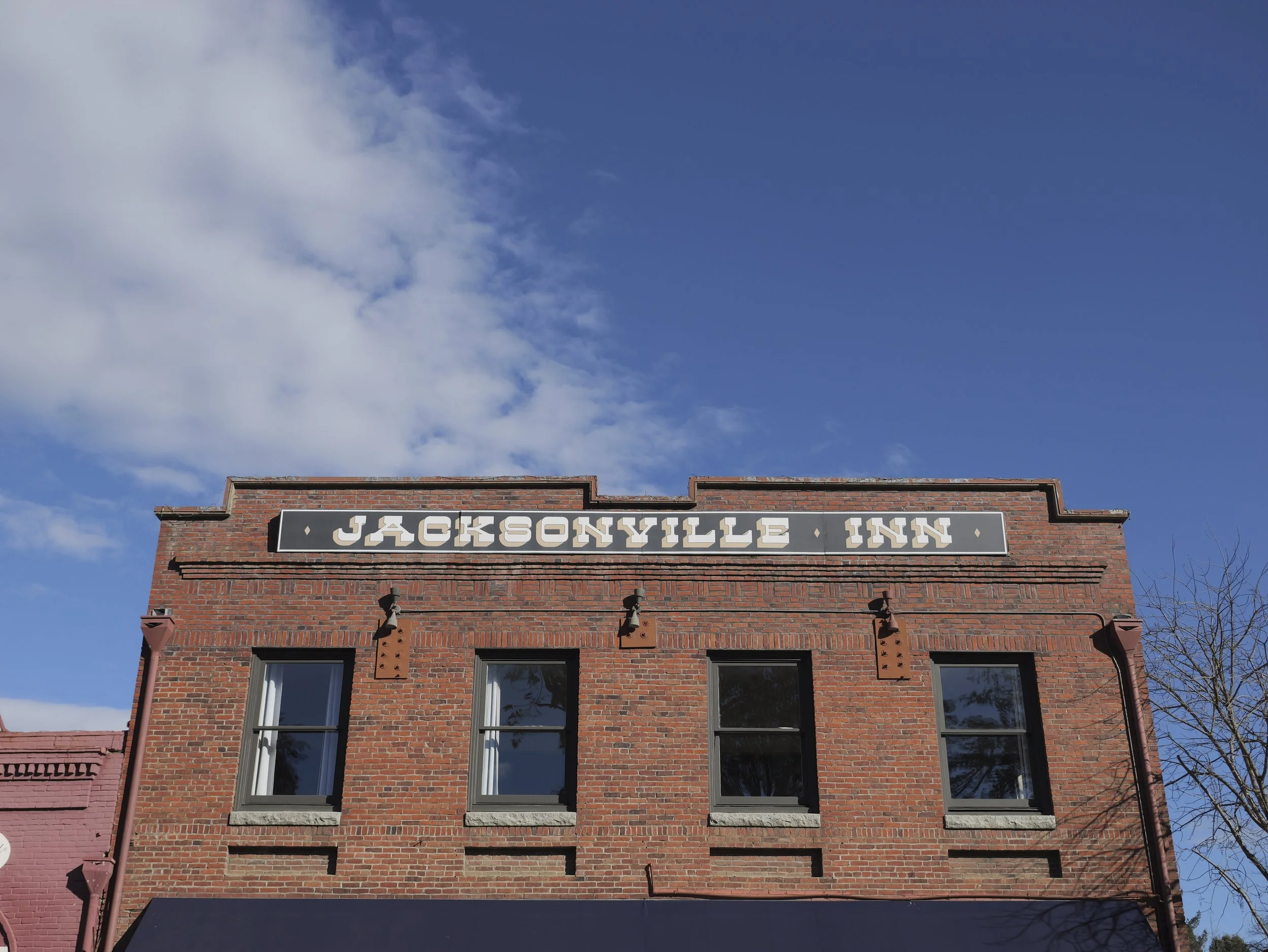 Home [www.jacksonvilleinn.com]