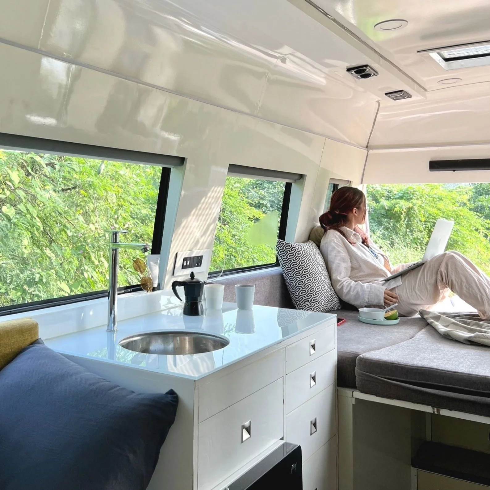 Rent Bespoke & Luxurious Caravans in India — Vahn | Caravan Rental ...