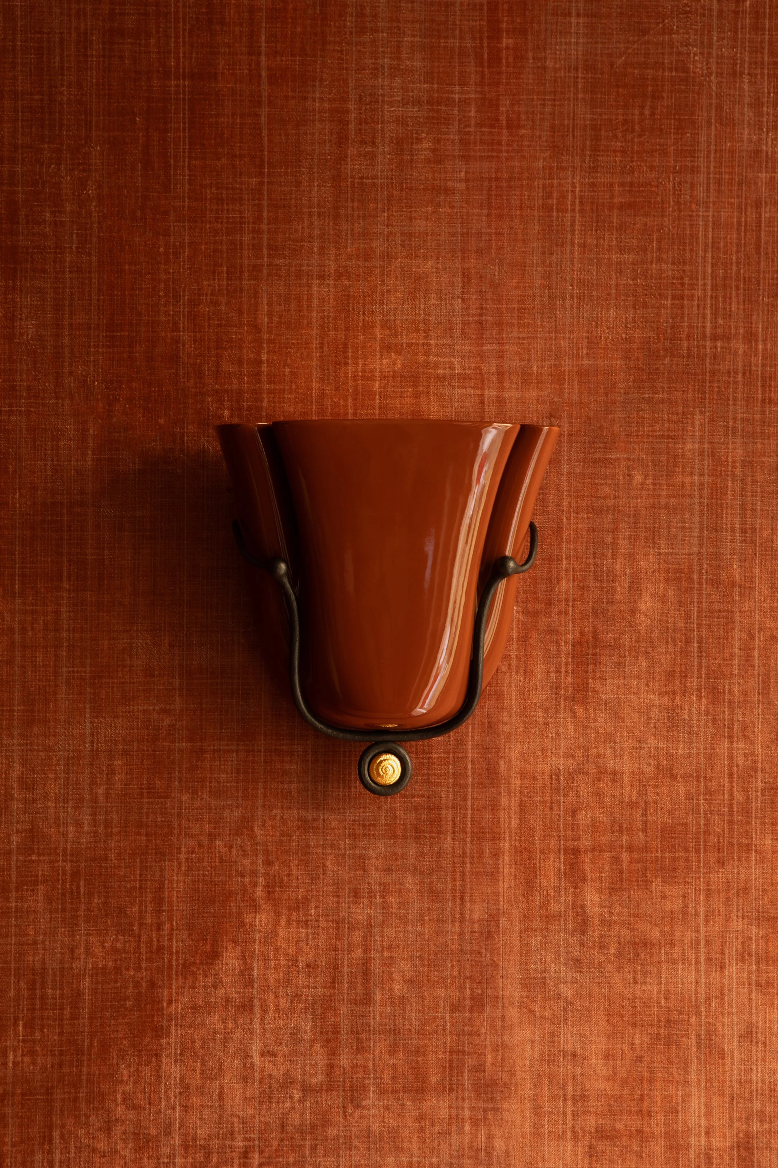 L'applique Saba — LÉA ZEROIL