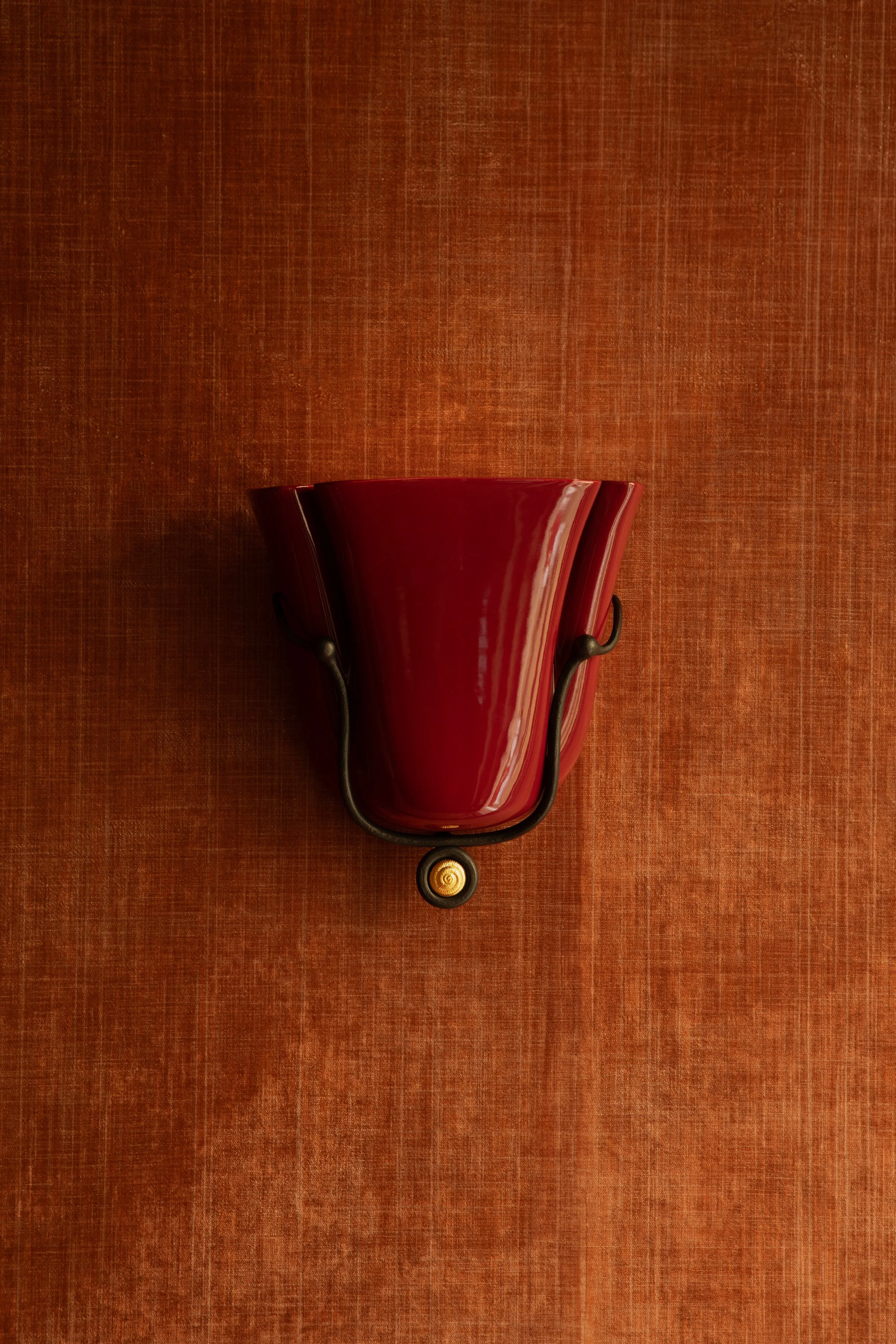 L'applique Saba — LÉA ZEROIL