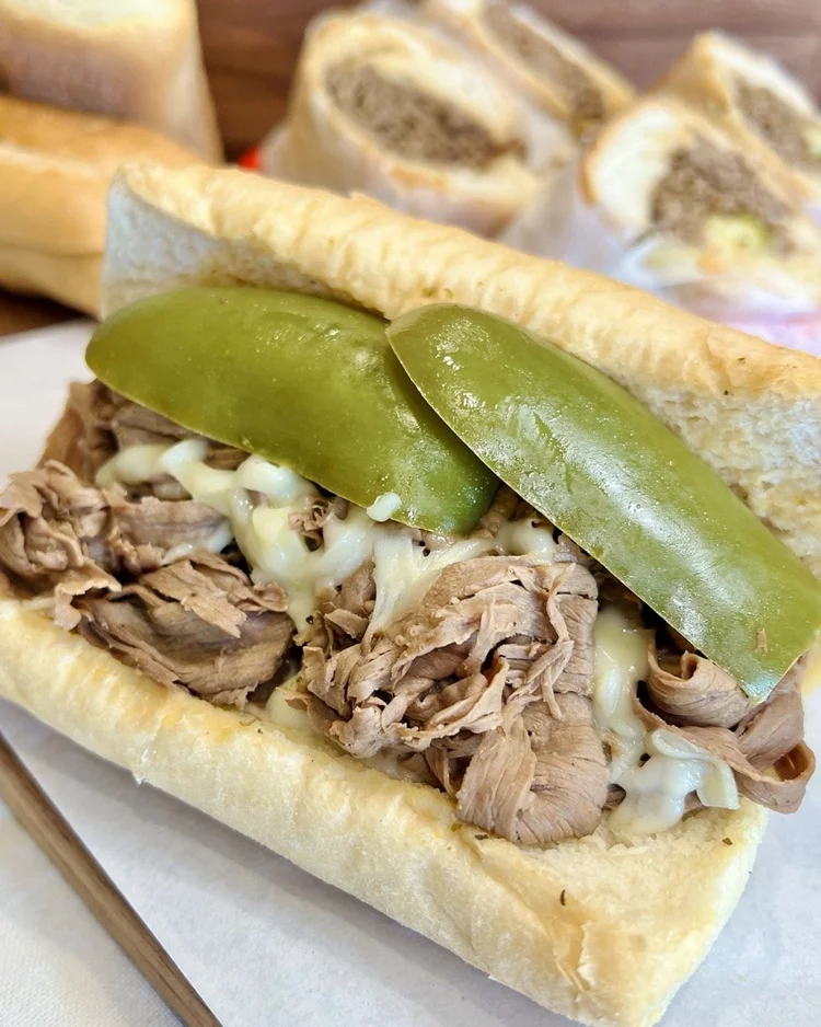 Just Like Portillo’s Chicago Style Italian Beef Sandwich ...