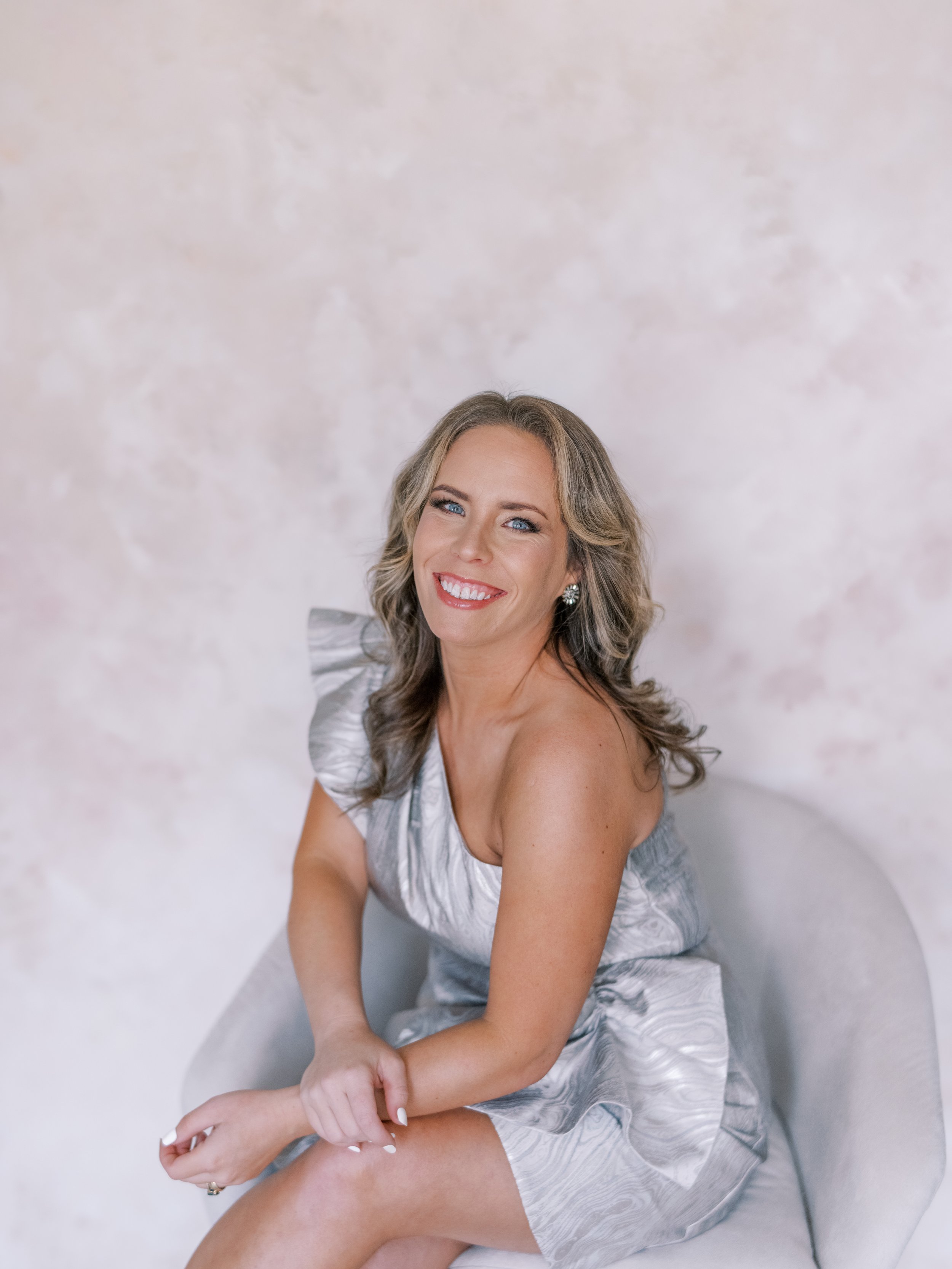 About — Amanda Writesman