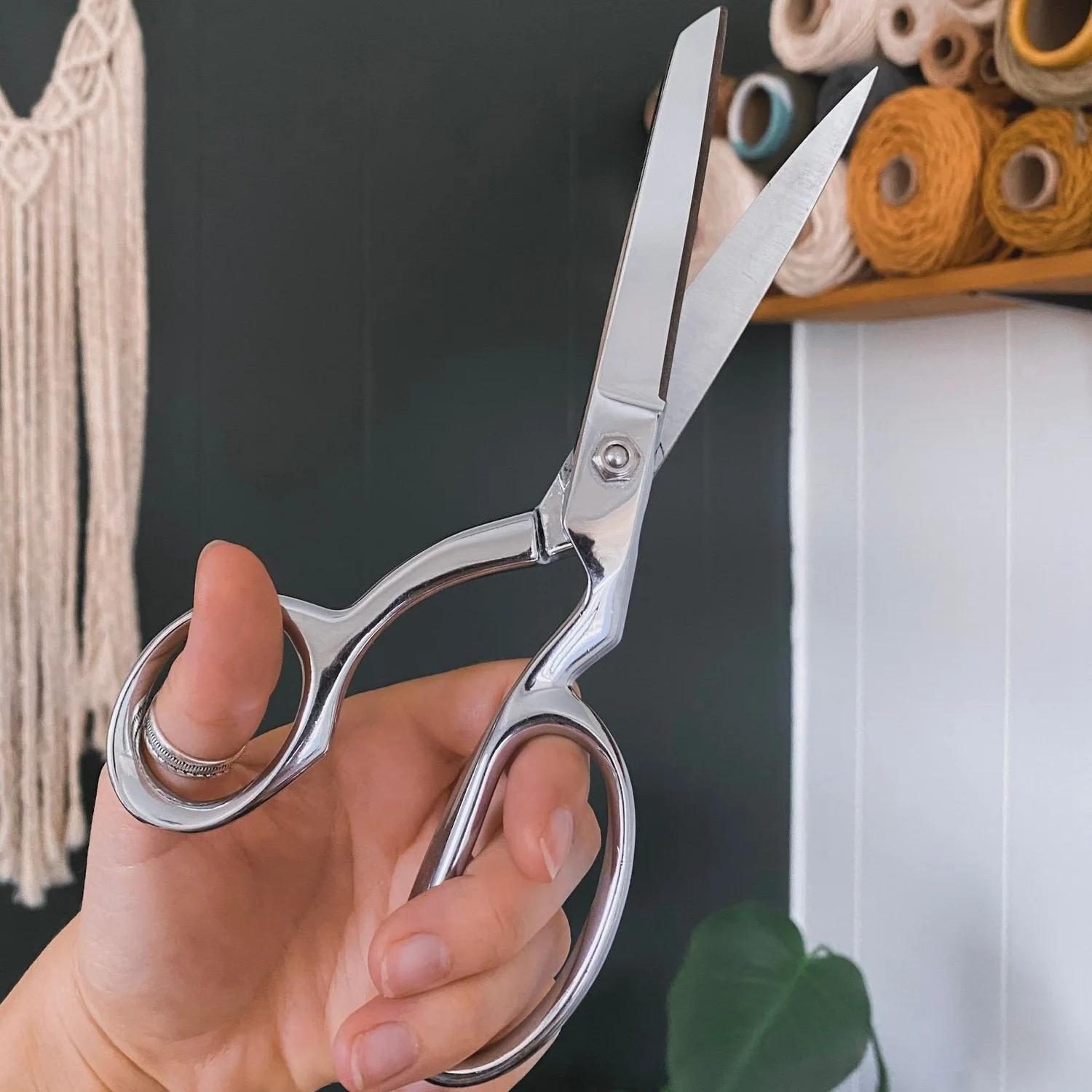7 Supplies Every Macrame Artist Needs — Simply Frayed