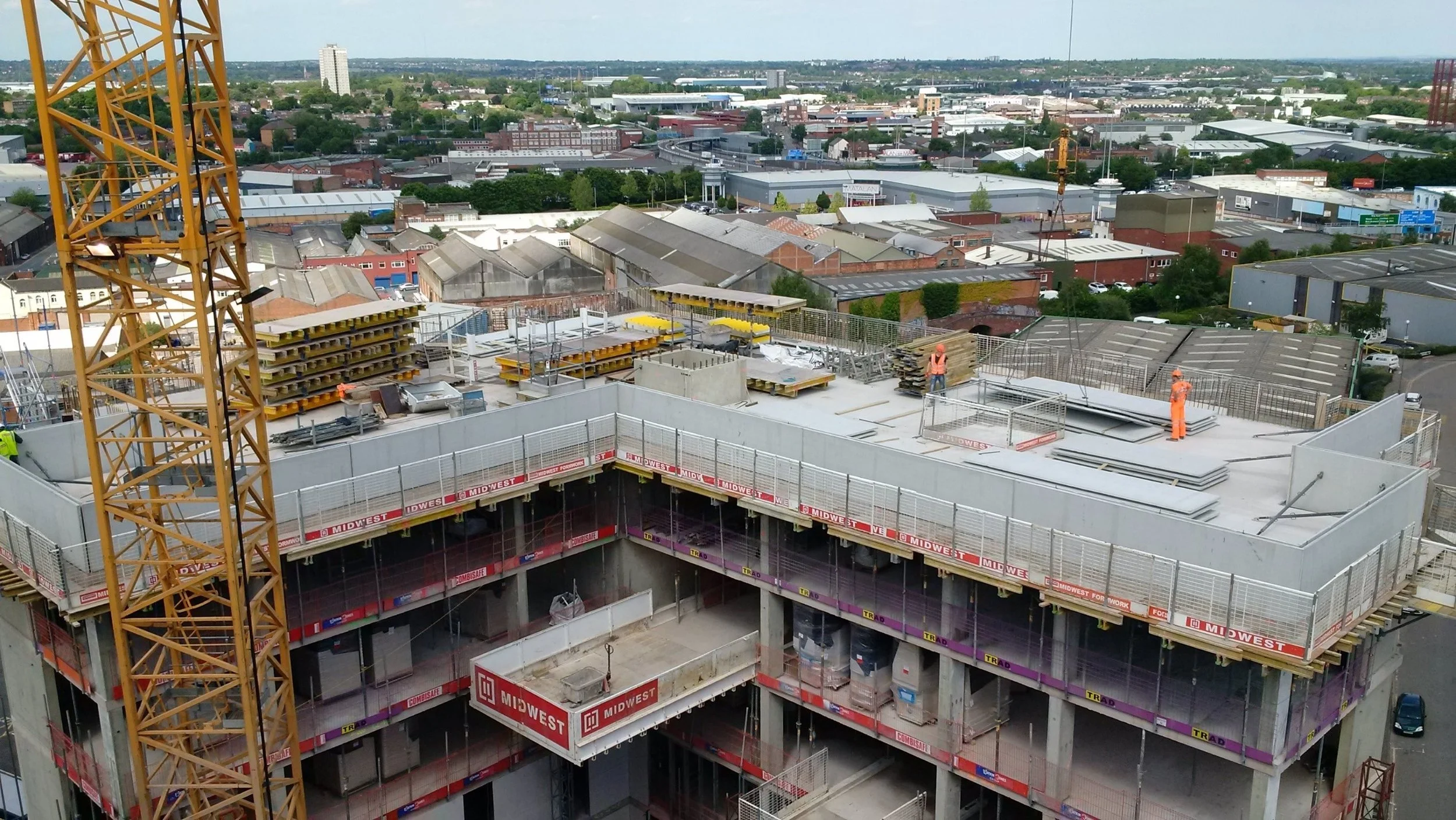 Careers | Join Our Team Today — Midwest Construction