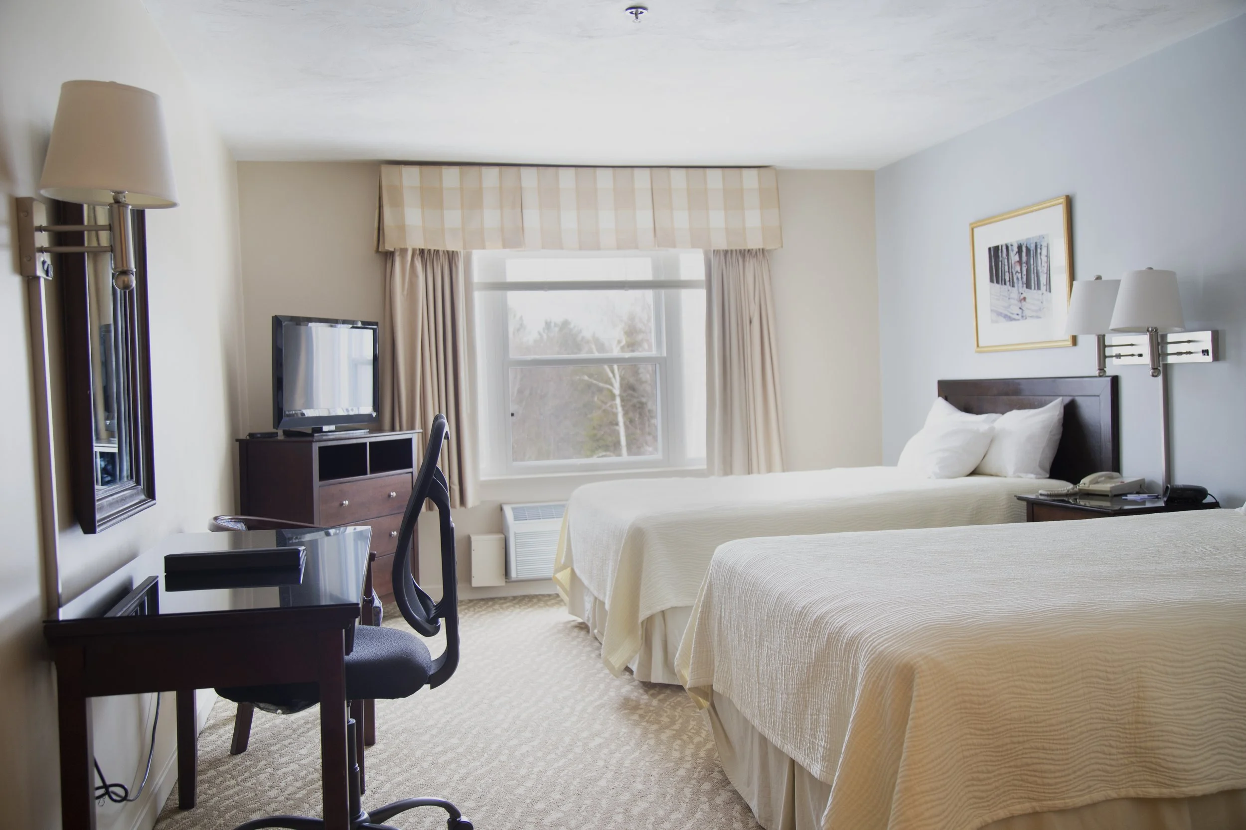 Rooms — Silver Fox Inn