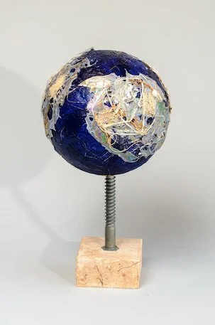 Turning Plastic into Art | MIRKA KNASTER