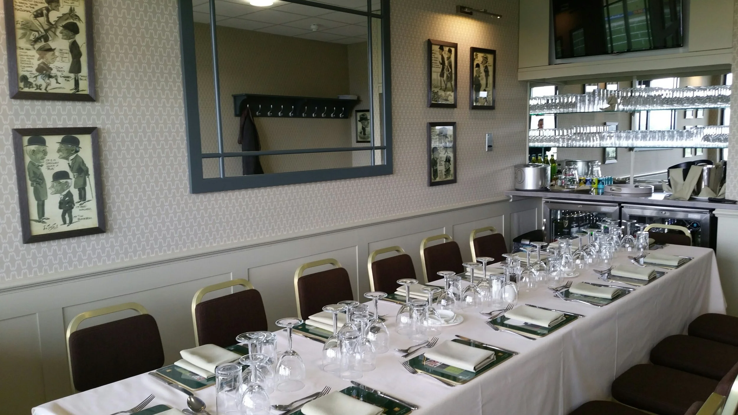 Cheltenham November - Private Grandstand Box | Reserve Your Spot Today ...