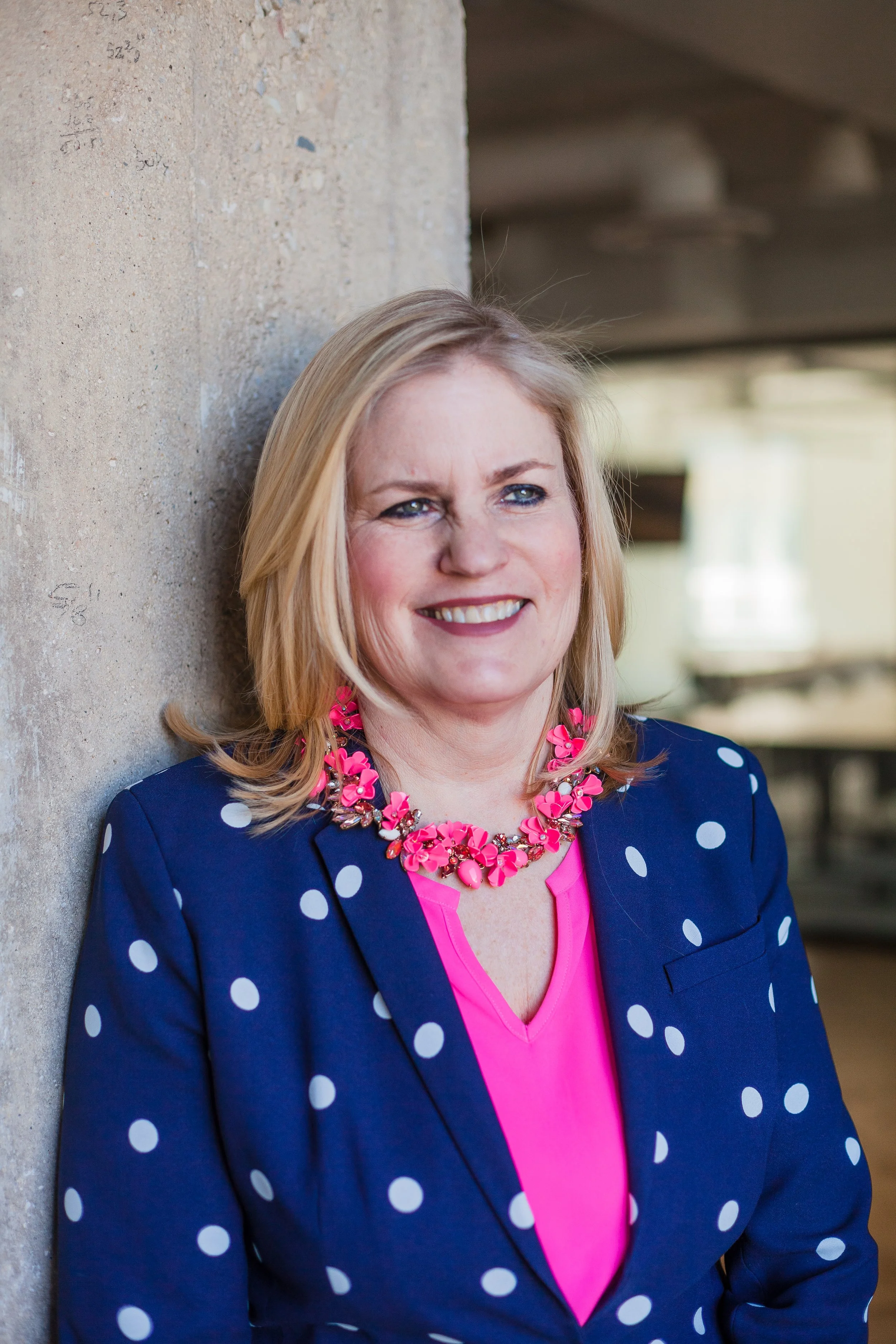 ABOUT TRACEY — Tracey Wik // Love Sunday Nights