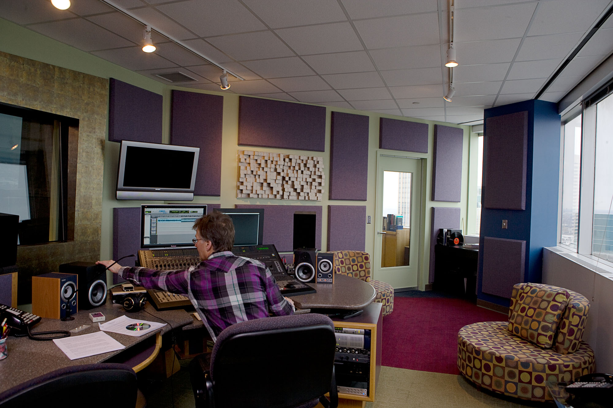 Sound 80 | Audio, Video, Entertainment Payroll Services