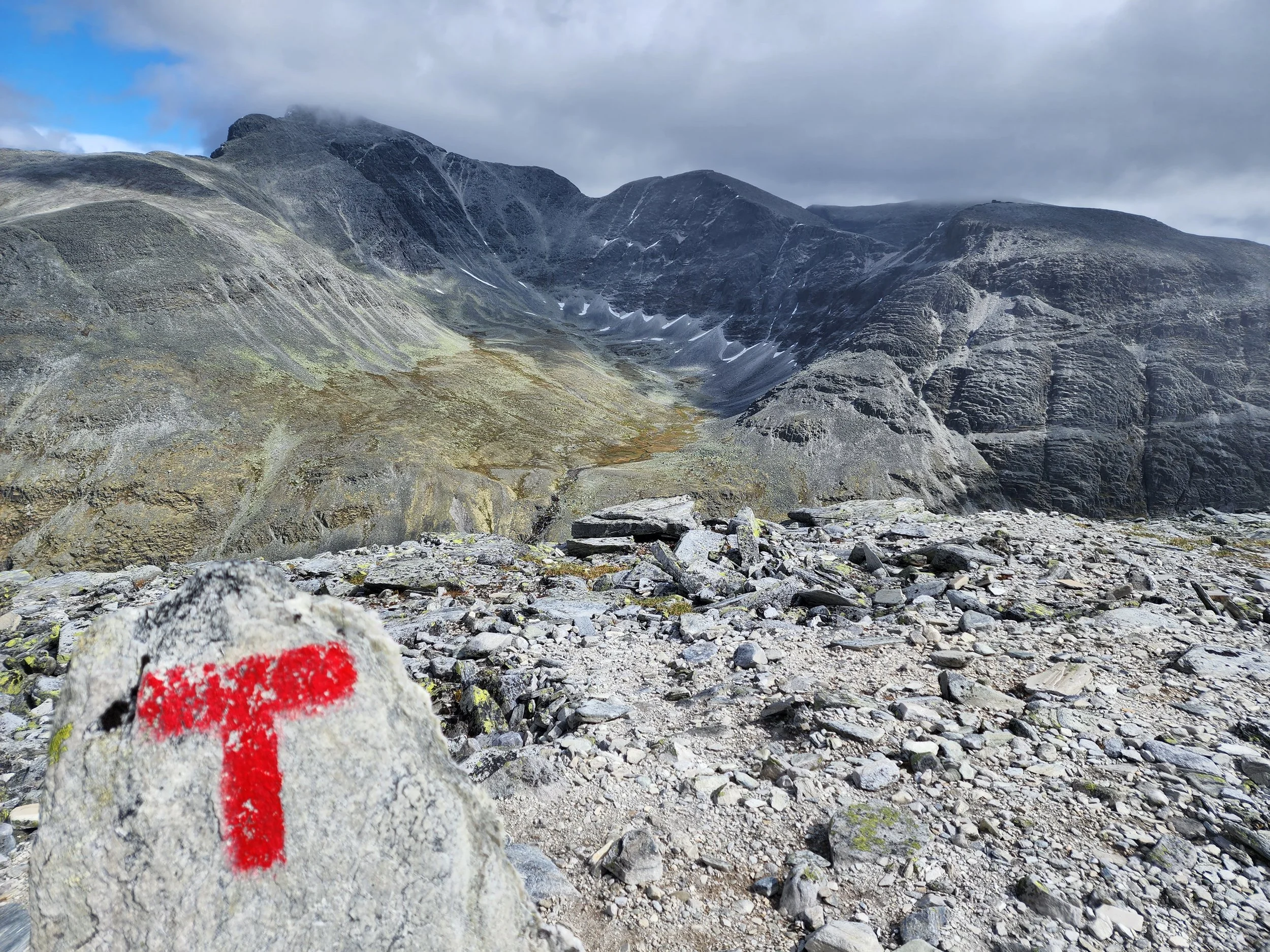 Norway's Saga hiking trail — Solo Female Wanderer