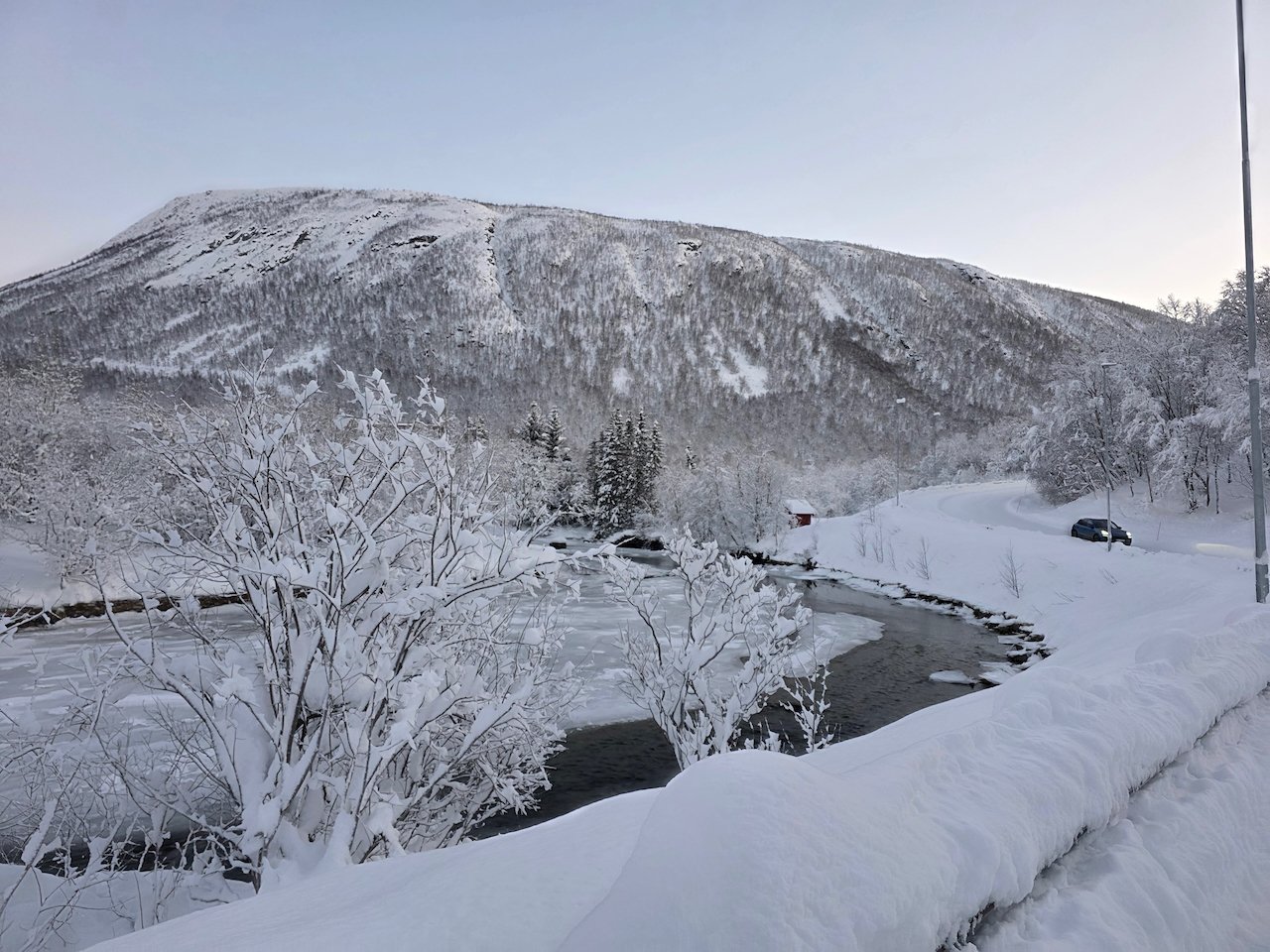 Tromsdalen — Solo Female Wanderer