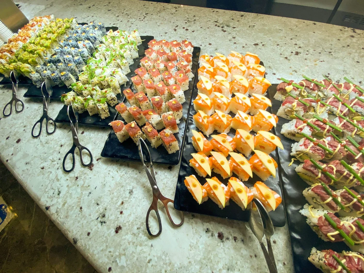 Royal Buffet Chasseneuil-du-Poitou — Royal Buffet