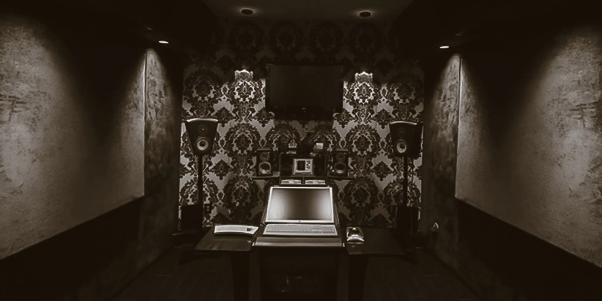 STUDIOS — LARRABEE STUDIOS