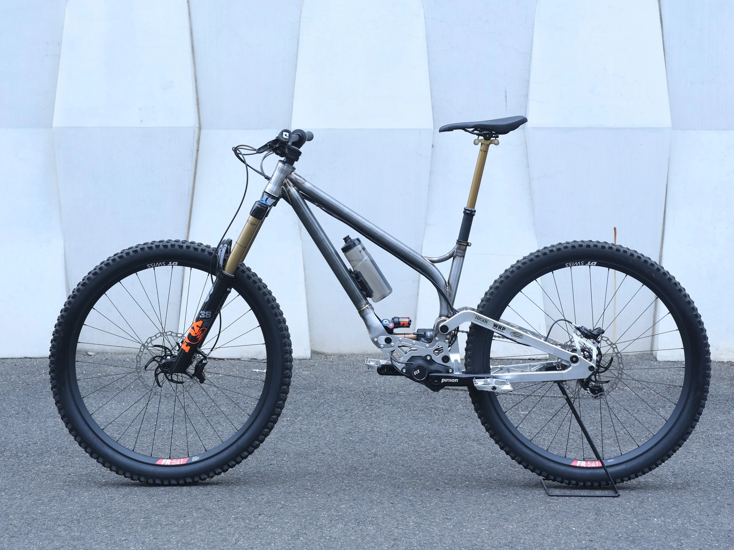 GRAVITY — TRINITY_MTB