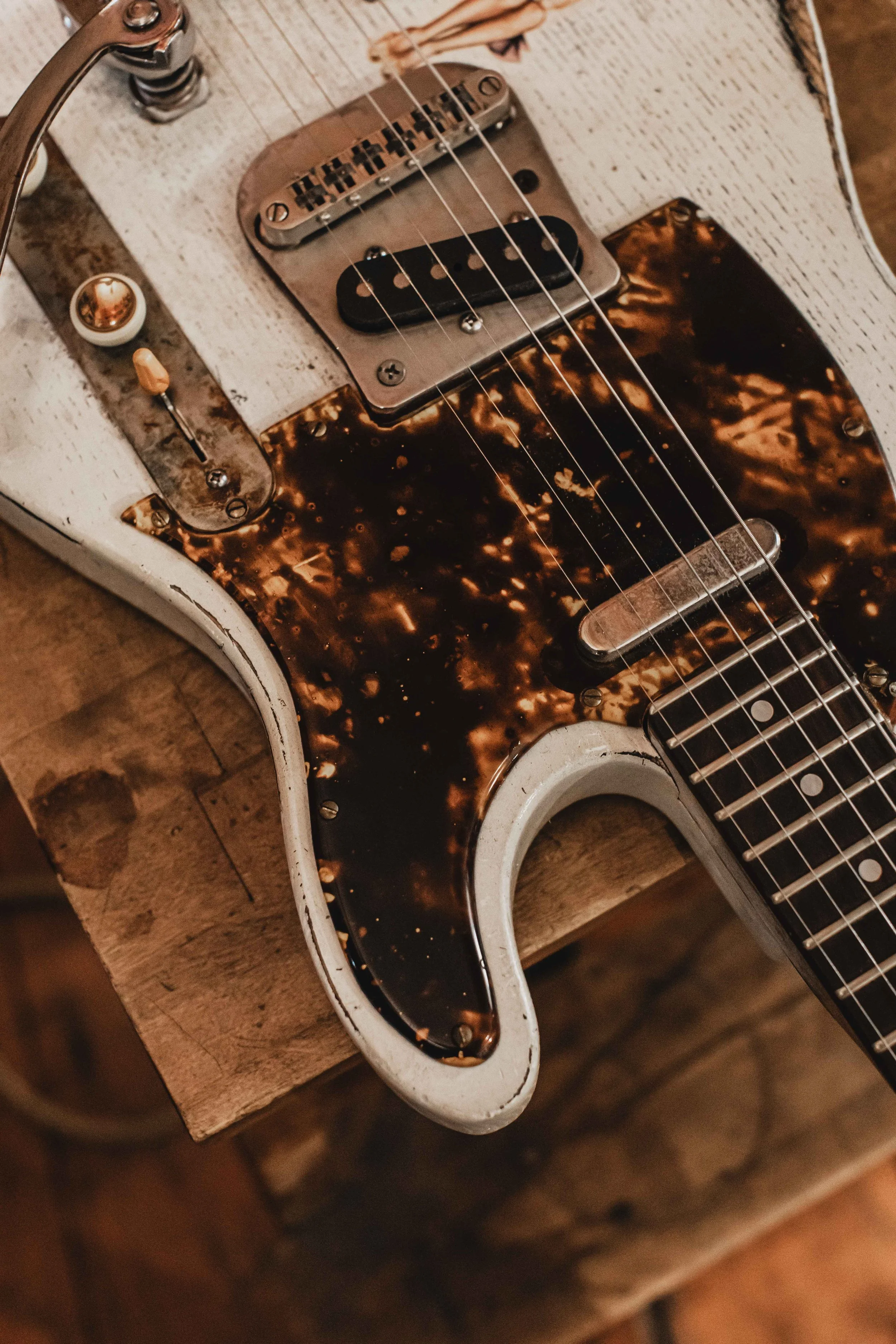 White Lady Series Custom 2016 — The Guitar Repairers