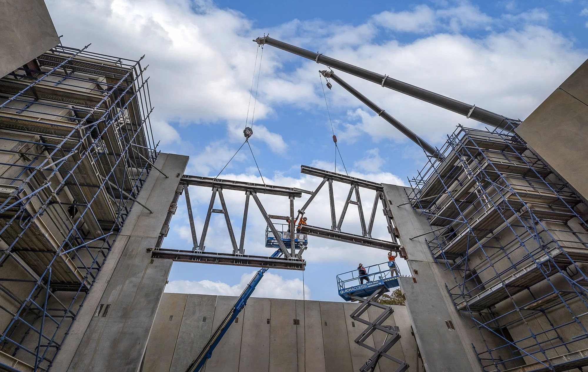 Sventek Cranes & Rigging
