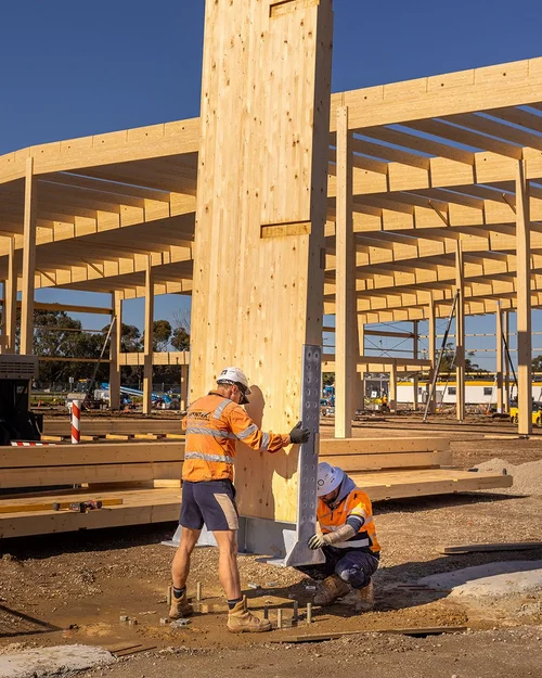 How is Timber Lifted and Installed? | Sventek Cranes & Rigging