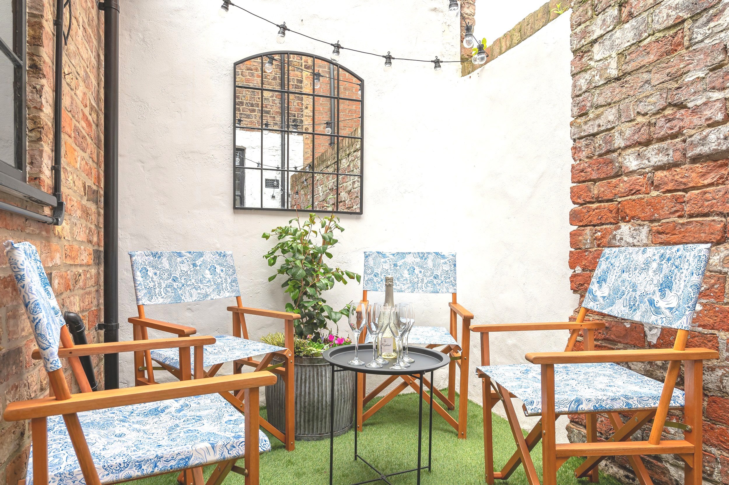 Menagerie House a Luxury Holiday Cottage in the Centre of York