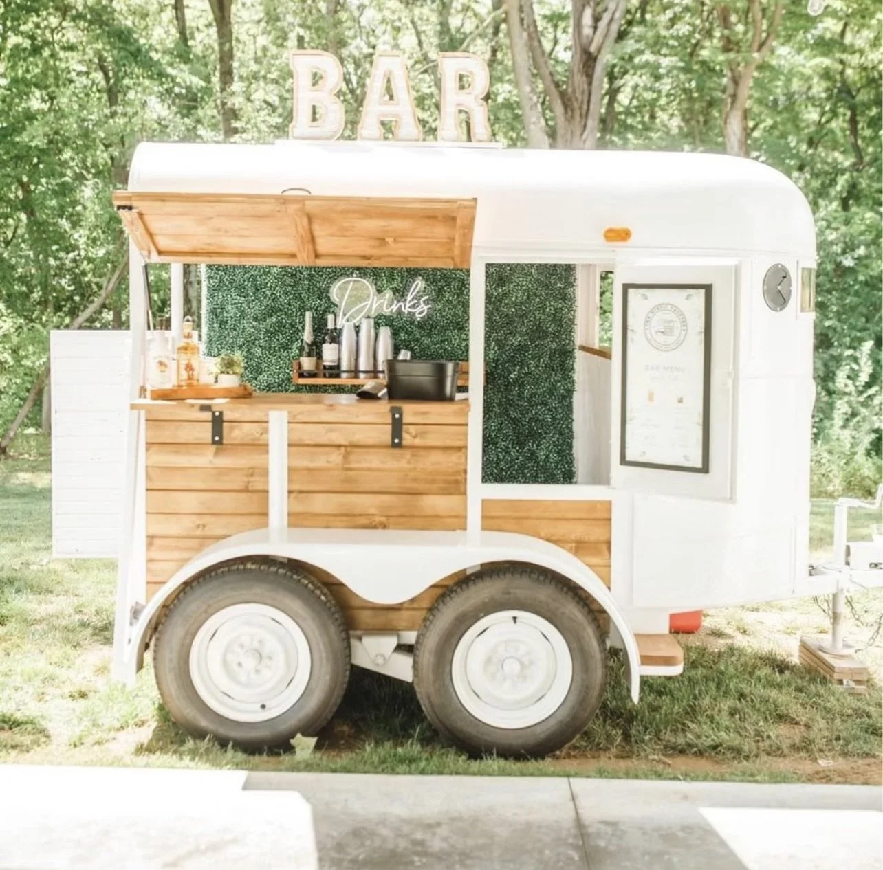 Ohio Barn Wedding Venues | What's Included & Investment | Alton Farmstead