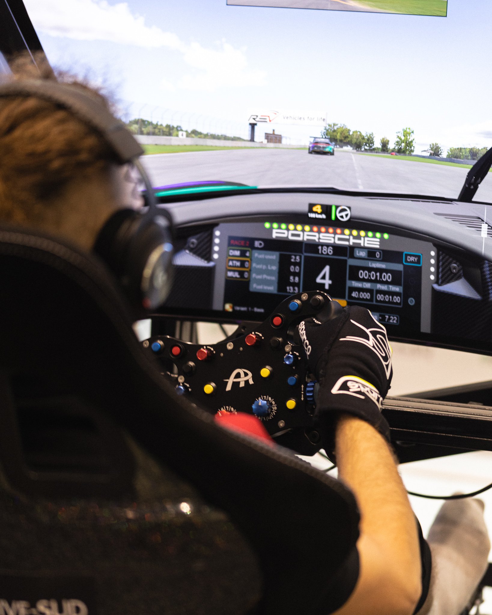 THE IRACING ULTIMATE GUIDE — Advanced Motorsports