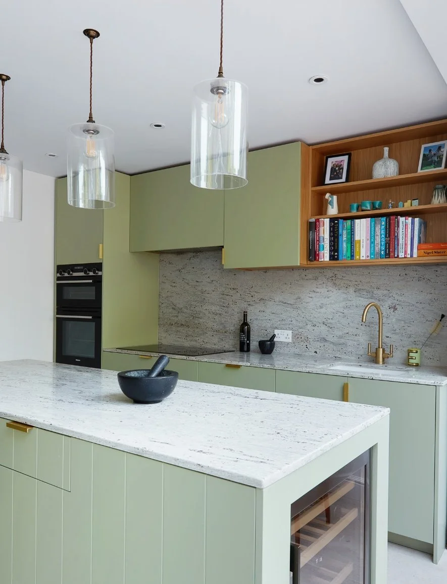 De Beauvoir — Goodwin Lowe