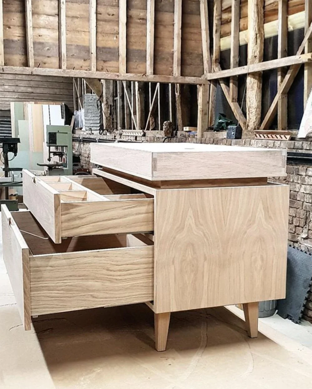 Raveley Steet — Vanity — Goodwin Lowe